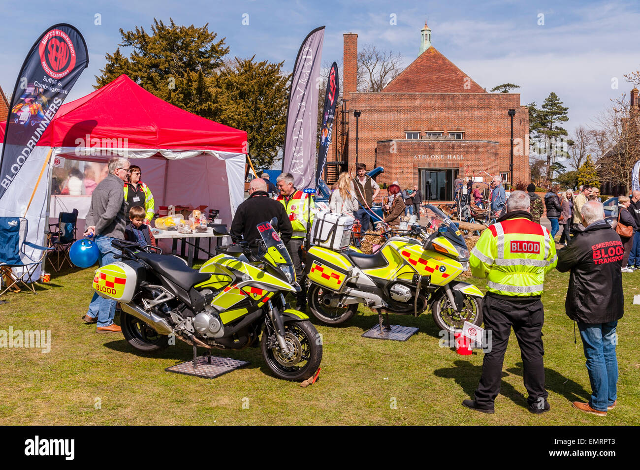 Giving blood uk hi-res stock photography and images - Alamy