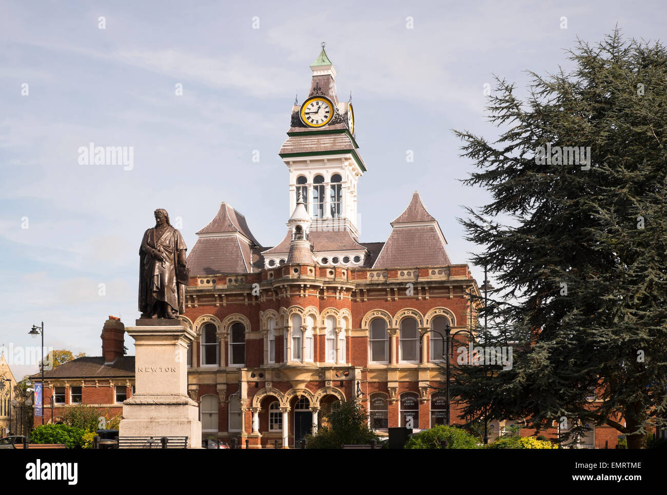 Statue of Sir Isaac Newton and the Guildhall Arts Centre, Grantham ...