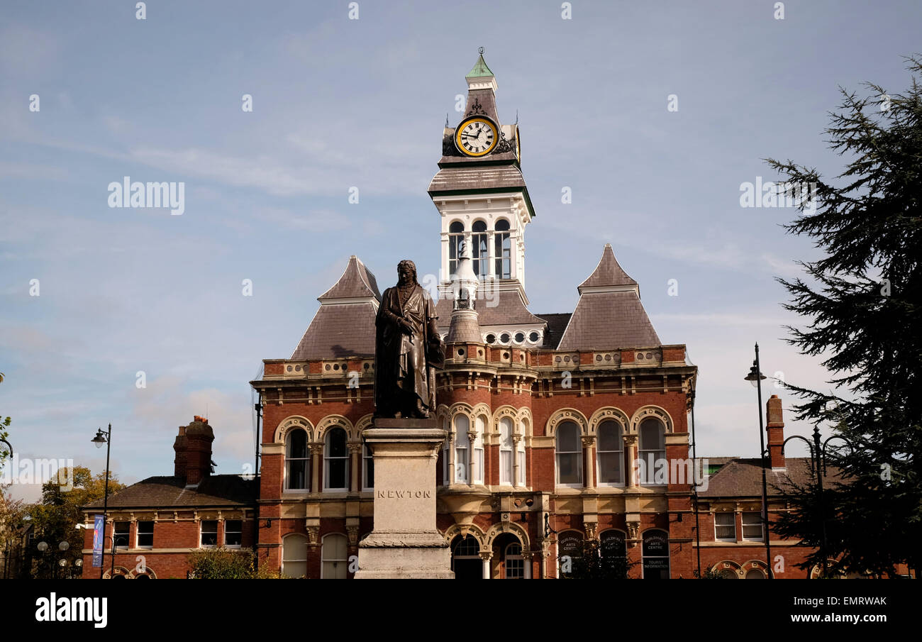 Statue of Sir Isaac Newton and the Guildhall Arts Centre, Grantham ...