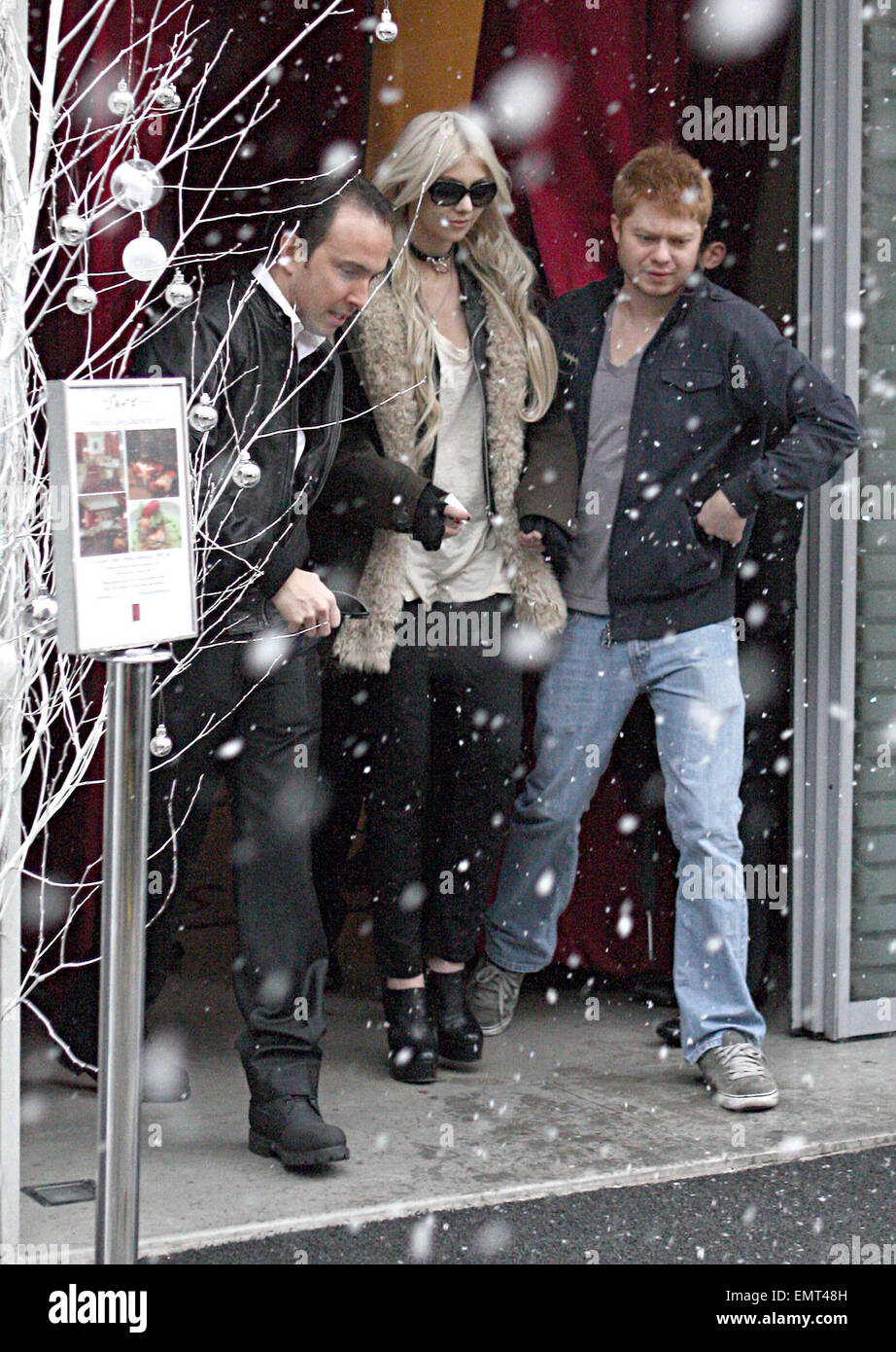 The Pretty Reckless Singer High Resolution Stock Photography and Images ...