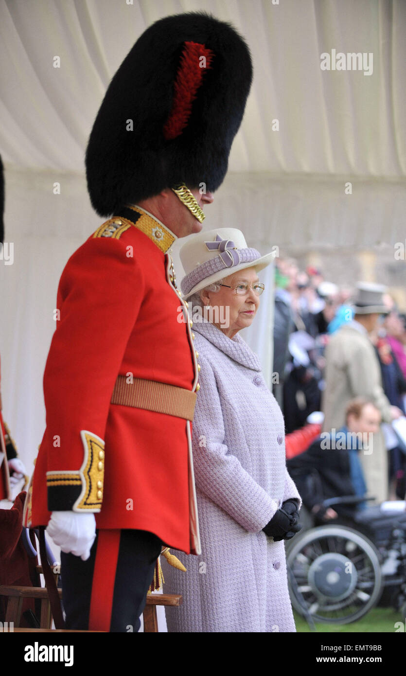 In The Uniform Of Colonel In Chief Coldstream Guards Stock Photos & In ...