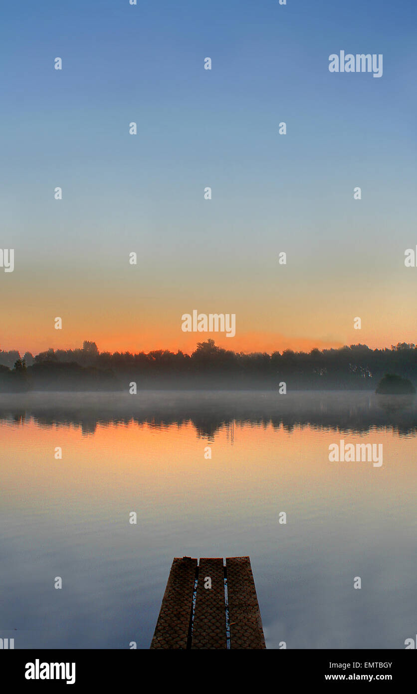 Dock sunrise hi-res stock photography and images - Alamy