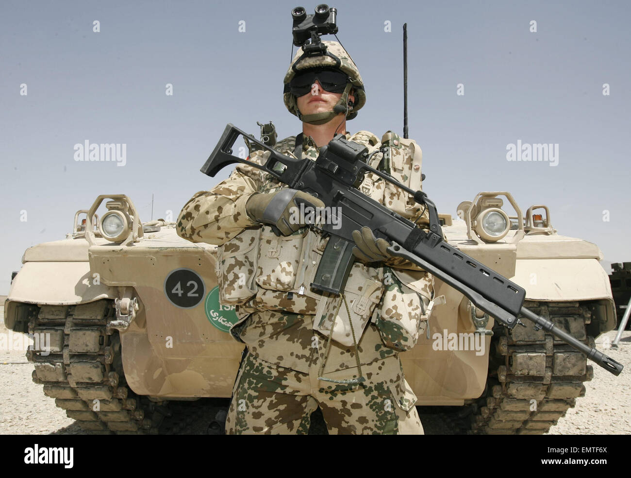 Qrf hi-res stock photography and images - Alamy