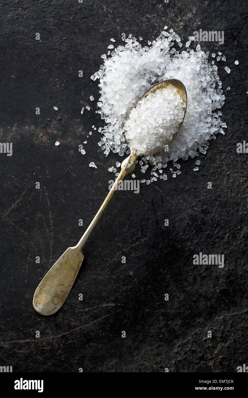 Silver crystal pile hi-res stock photography and images - Alamy