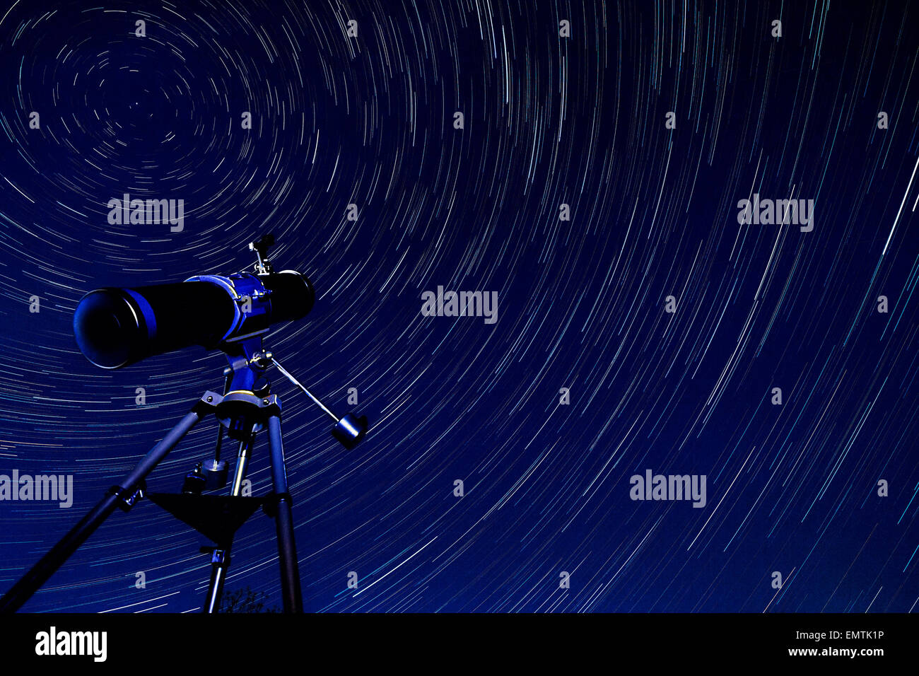 Astronomy - Star Trails in the early Spring sky in North Yorkshire in ...