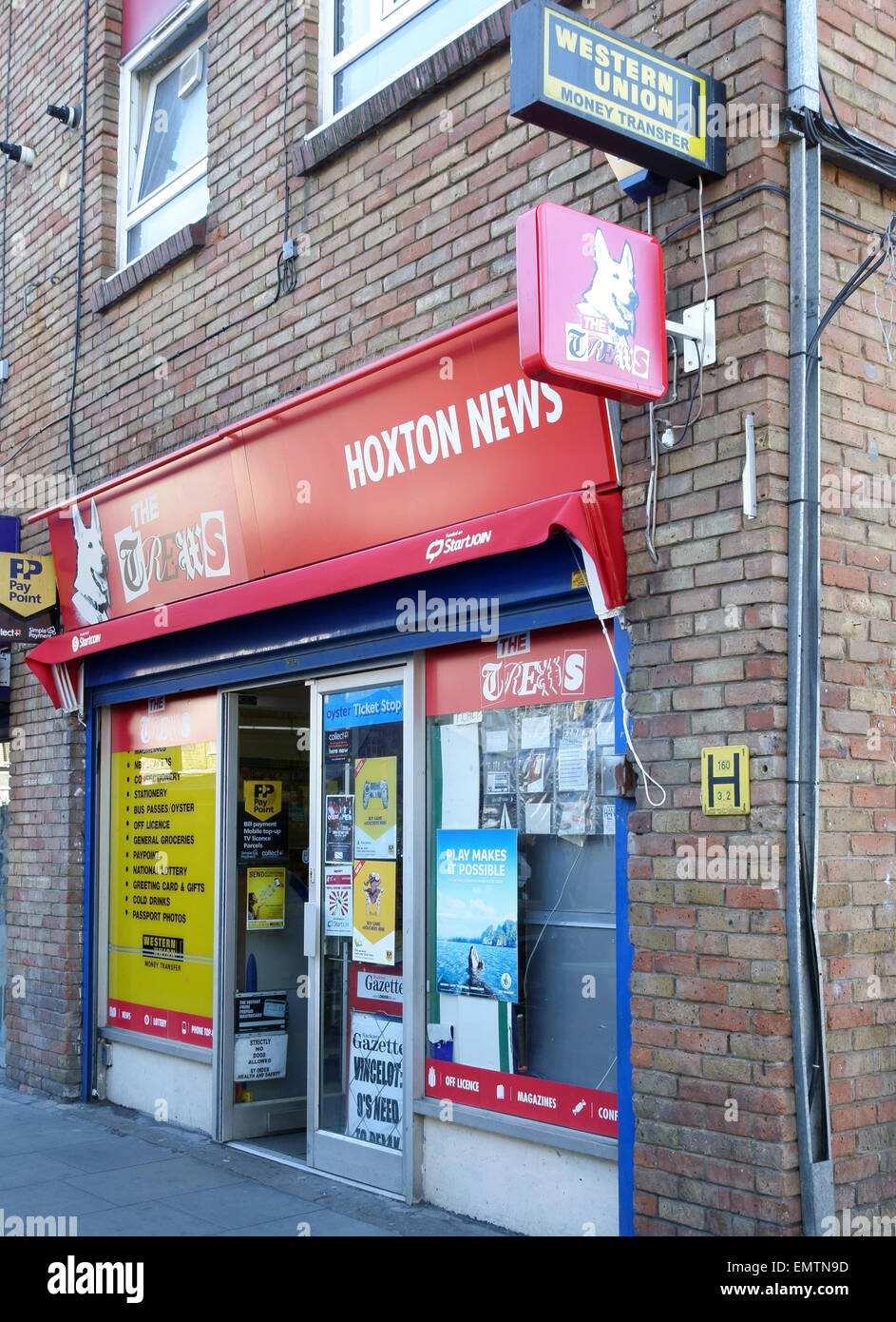 London newsagent hi-res stock photography and images - Alamy
