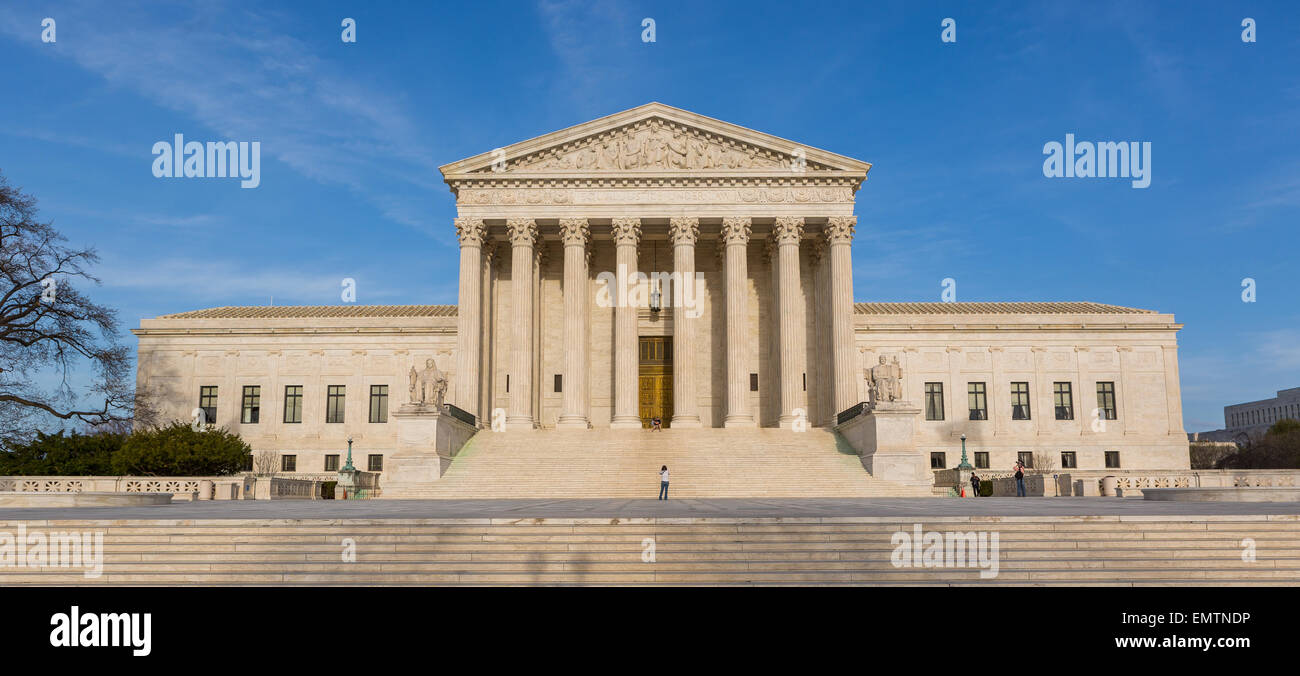 WASHINGTON, DC, USA - United States Supreme Court building exterior ...