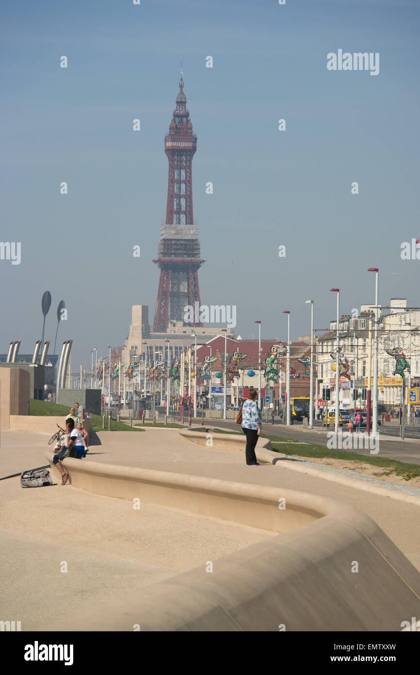 Blackpool, UK. 23rd April, 2015. UK Weather: A fine and sunny day in ...