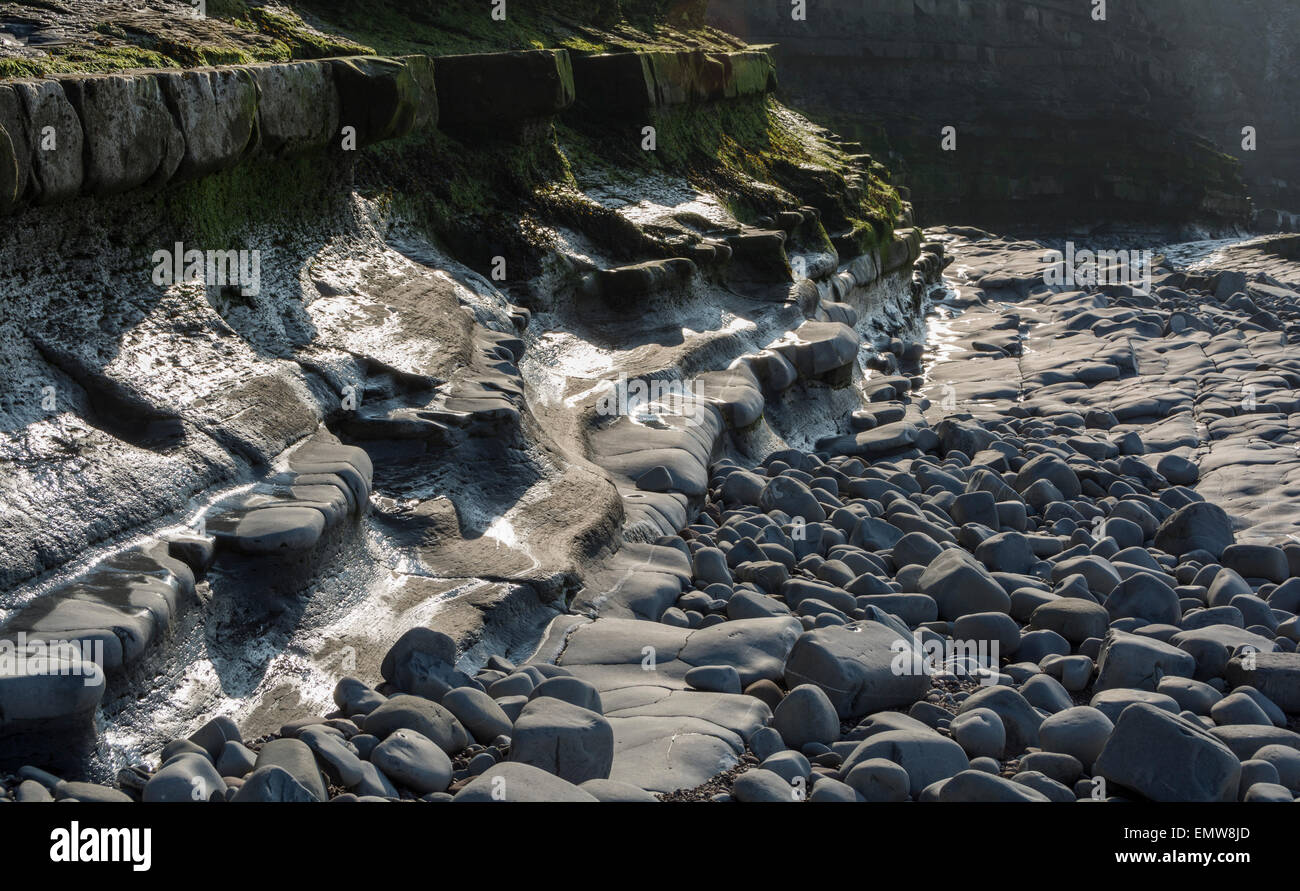 Sedimentary rock layers horizontal hi-res stock photography and images ...