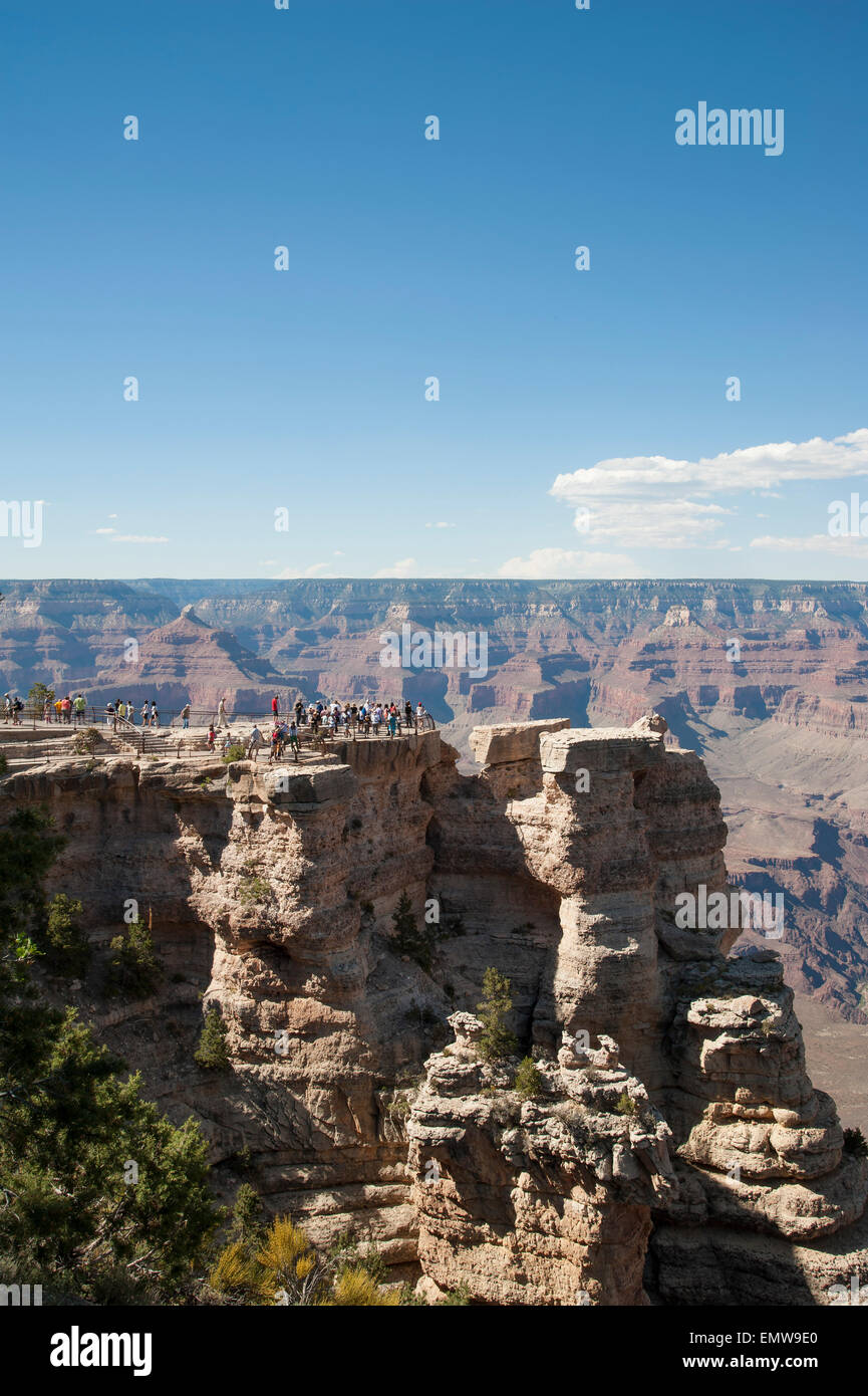 Grand Canyon, Mather Point – with magnificent views of the rock ...