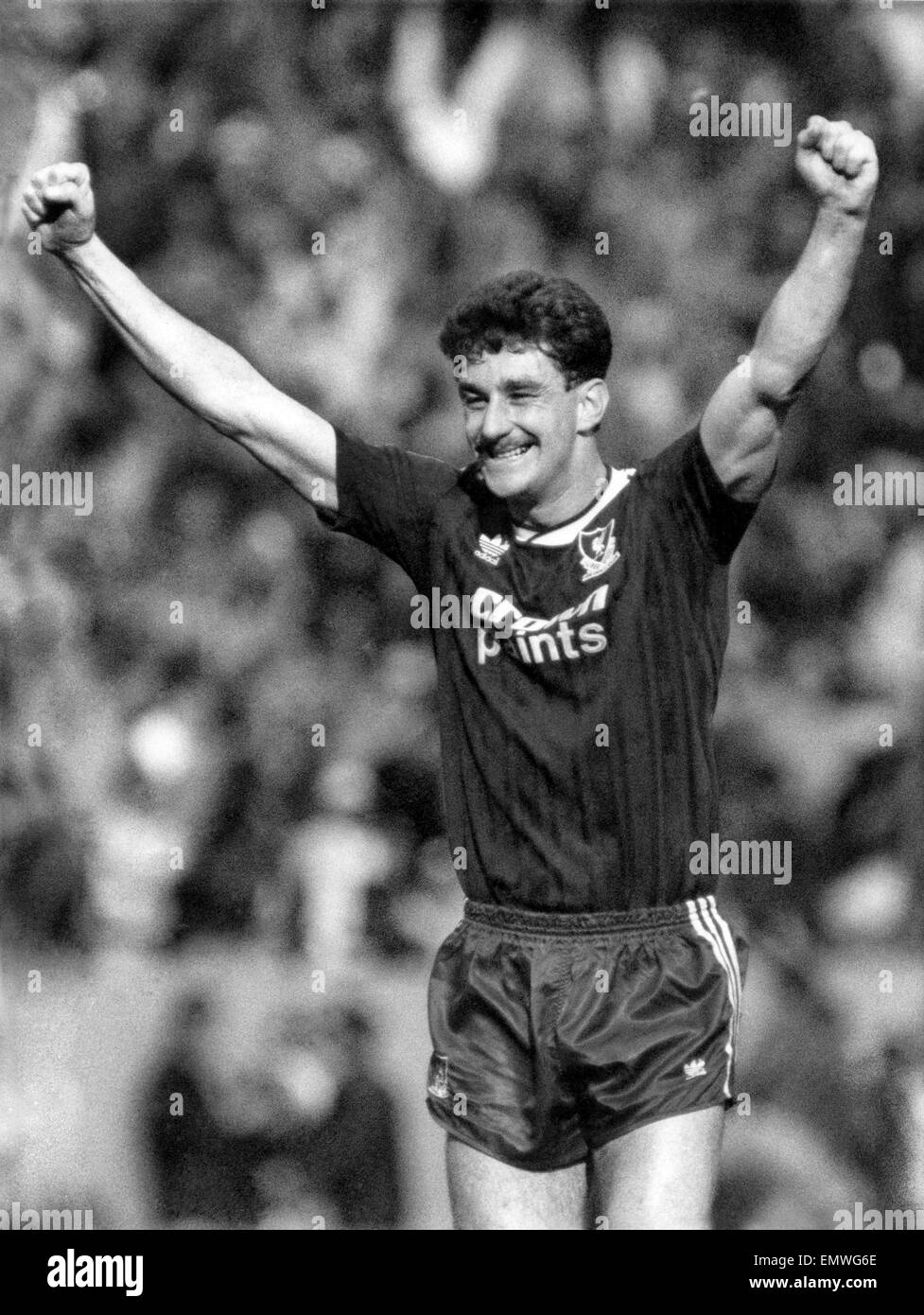 John aldridge 1988 Black and White Stock Photos & Images - Alamy
