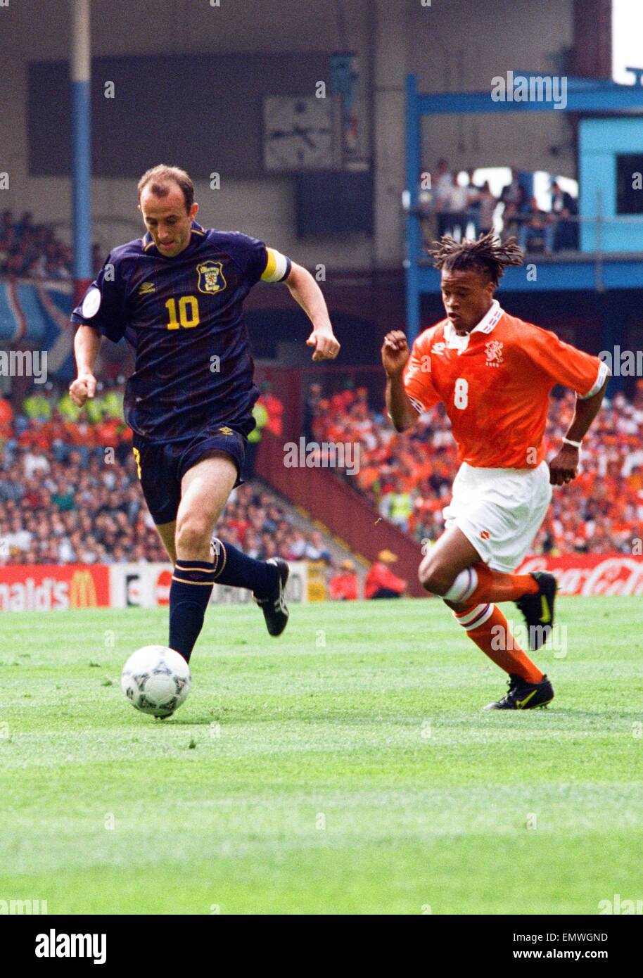 Sport football action gary mcallister hi-res stock photography and ...