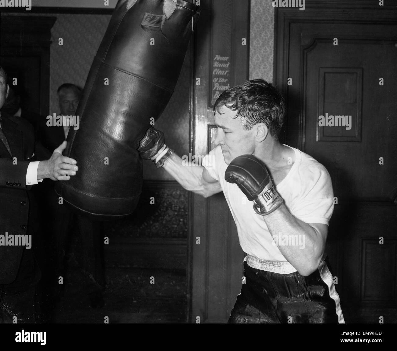 British lightweight boxer Dave Charnley training at Thomas A' Beckett ...