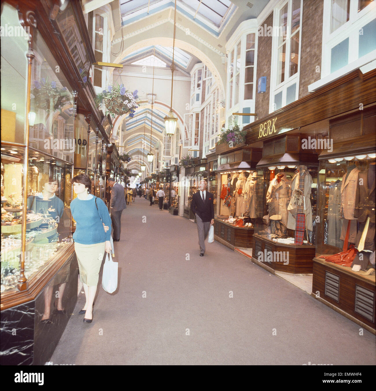 1970s arcade hi-res stock photography and images - Alamy