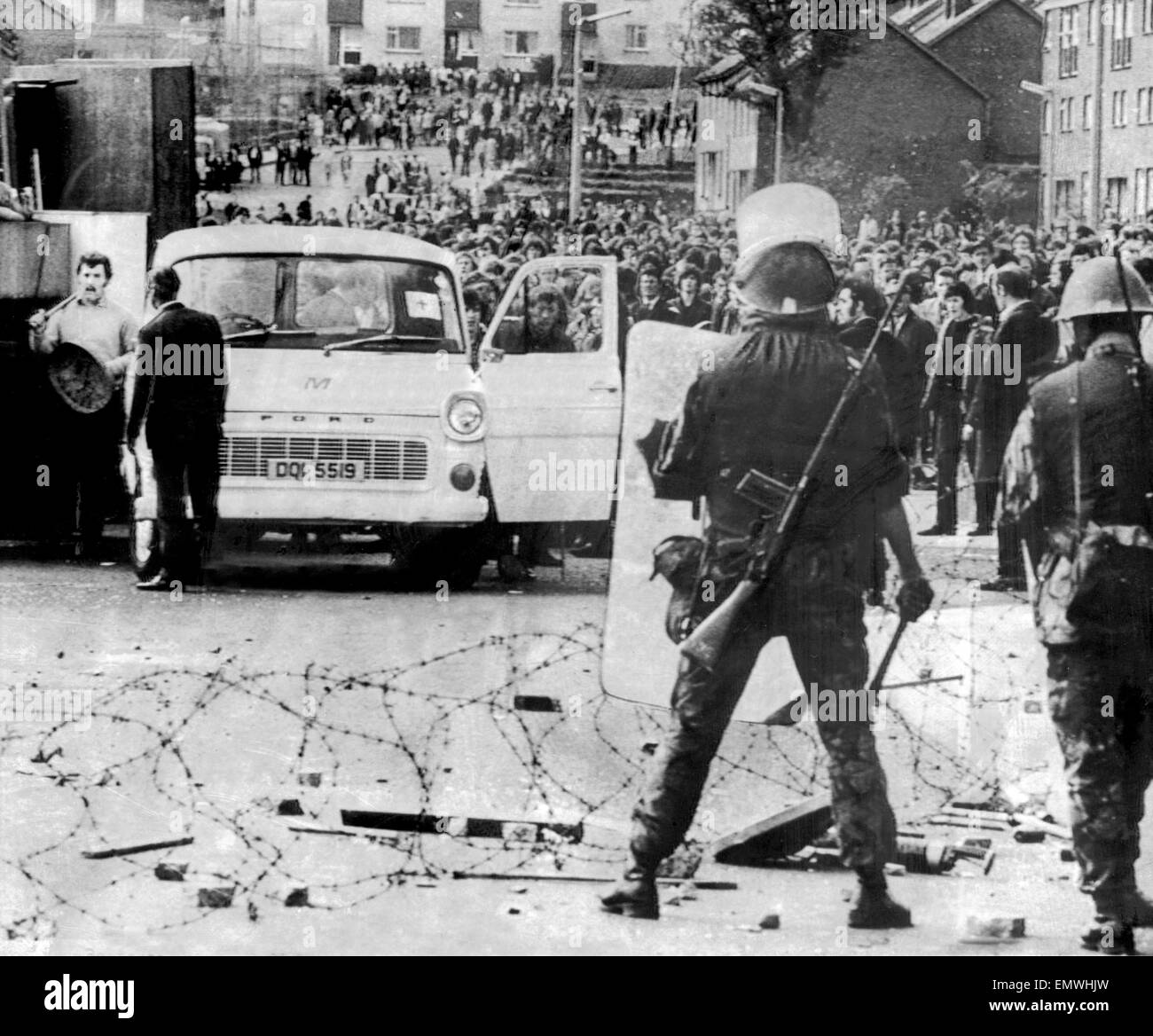 The troubles ireland 1970s riot hi-res stock photography and images - Alamy