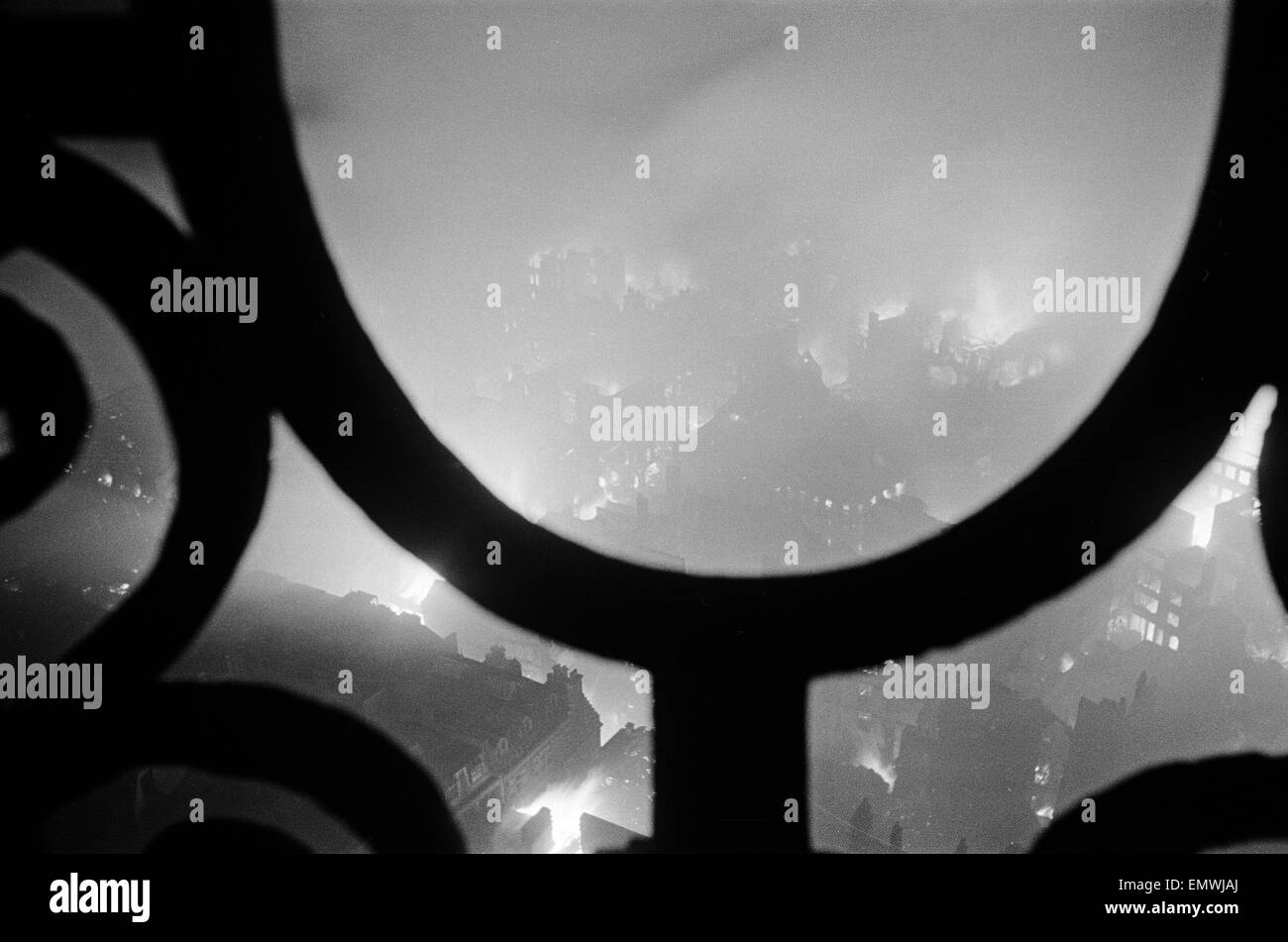 Fires raging around St Paul's Cathedral during the night of bombing on ...