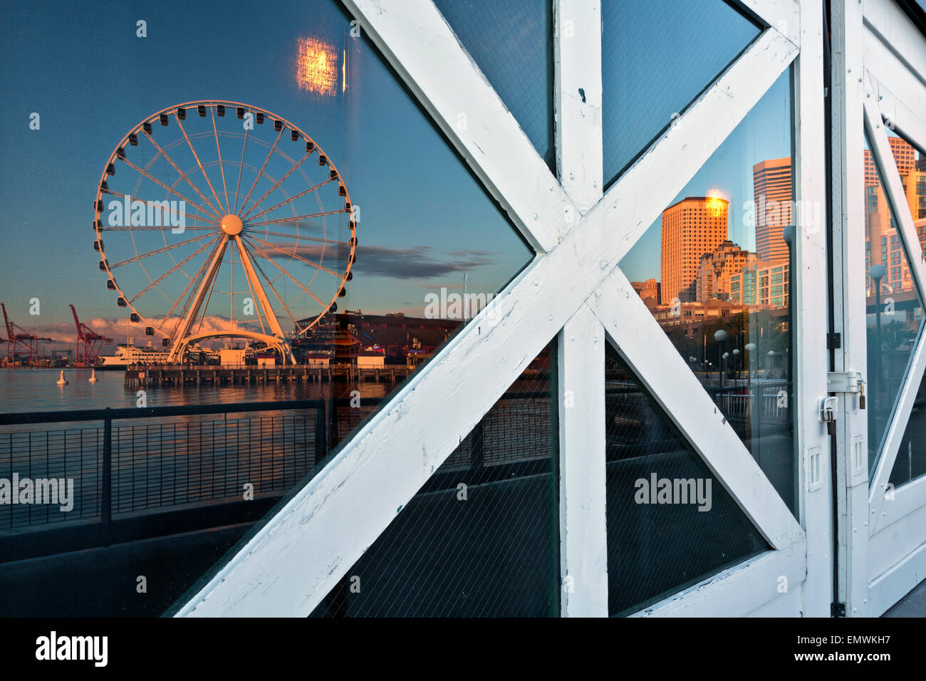 Seattle aquarium window High Resolution Stock Photography and Images ...