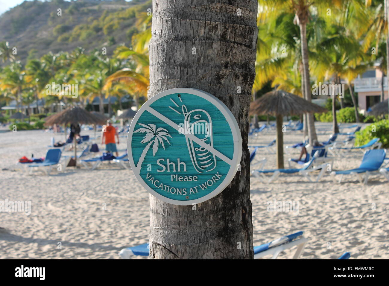 Sign for no Mobile phone 'shh Vacations at work' Stock Photo - Alamy