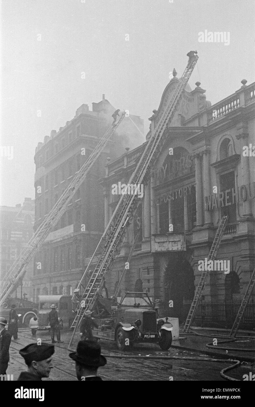 February 1941 hi-res stock photography and images - Alamy