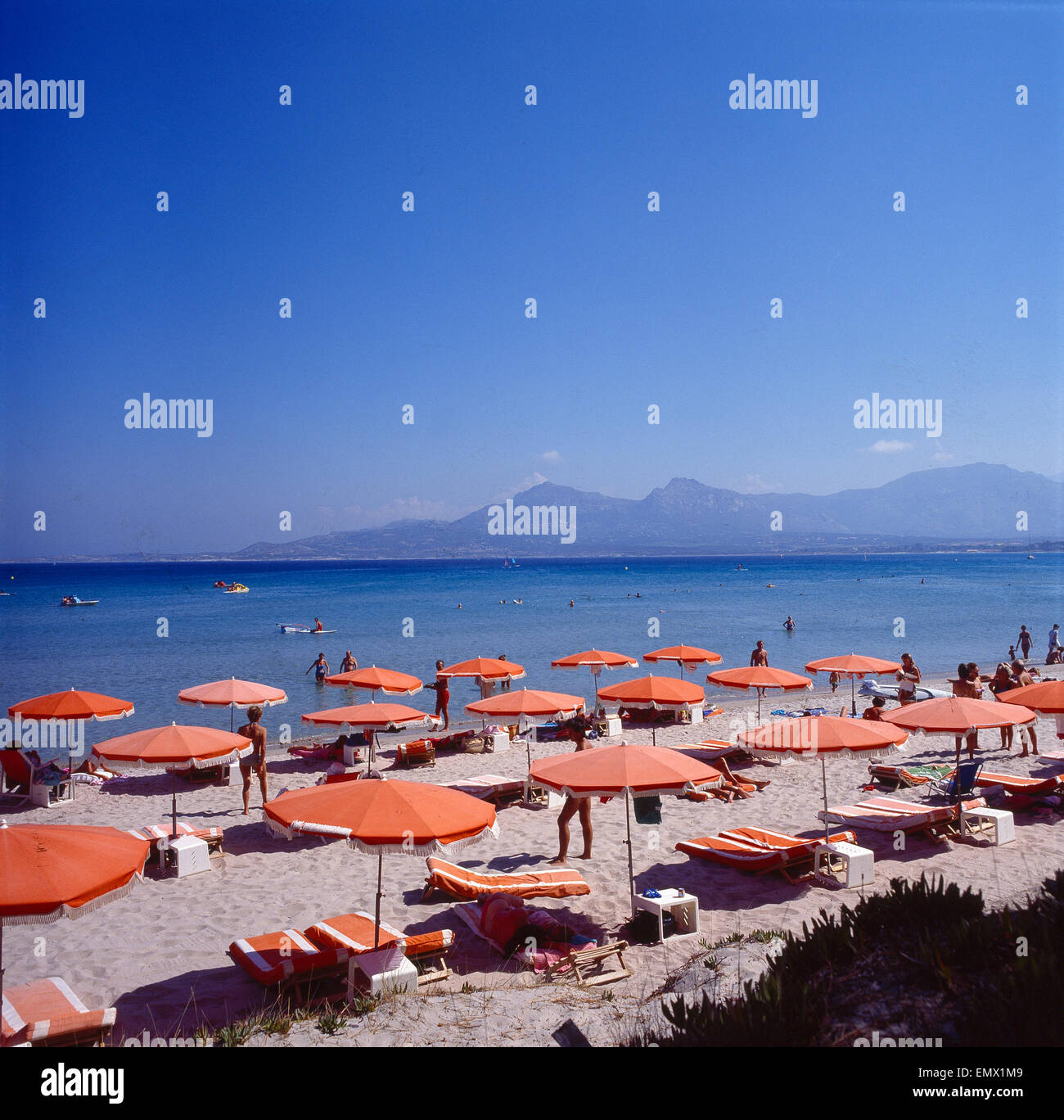 Frankreich, Insel Korsika, Calvi, Strand Stock Photo - Alamy
