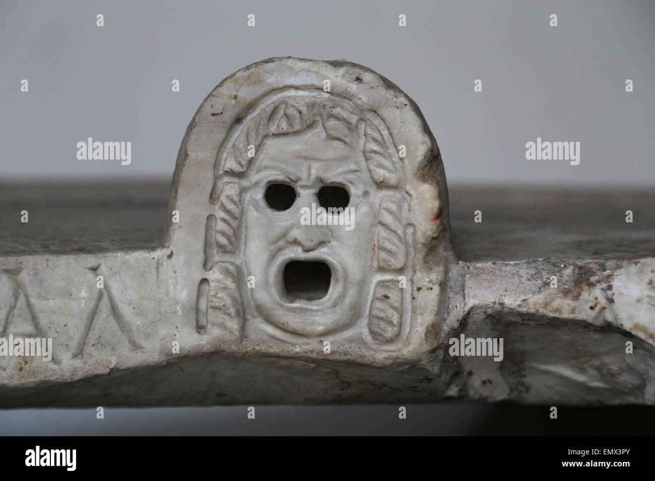 Roman theater mask hi-res stock photography and images - Alamy