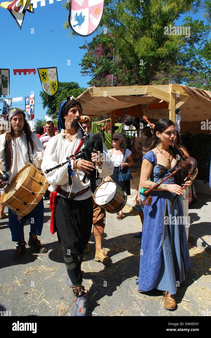 Troubadours medieval hi-res stock photography and images - Alamy