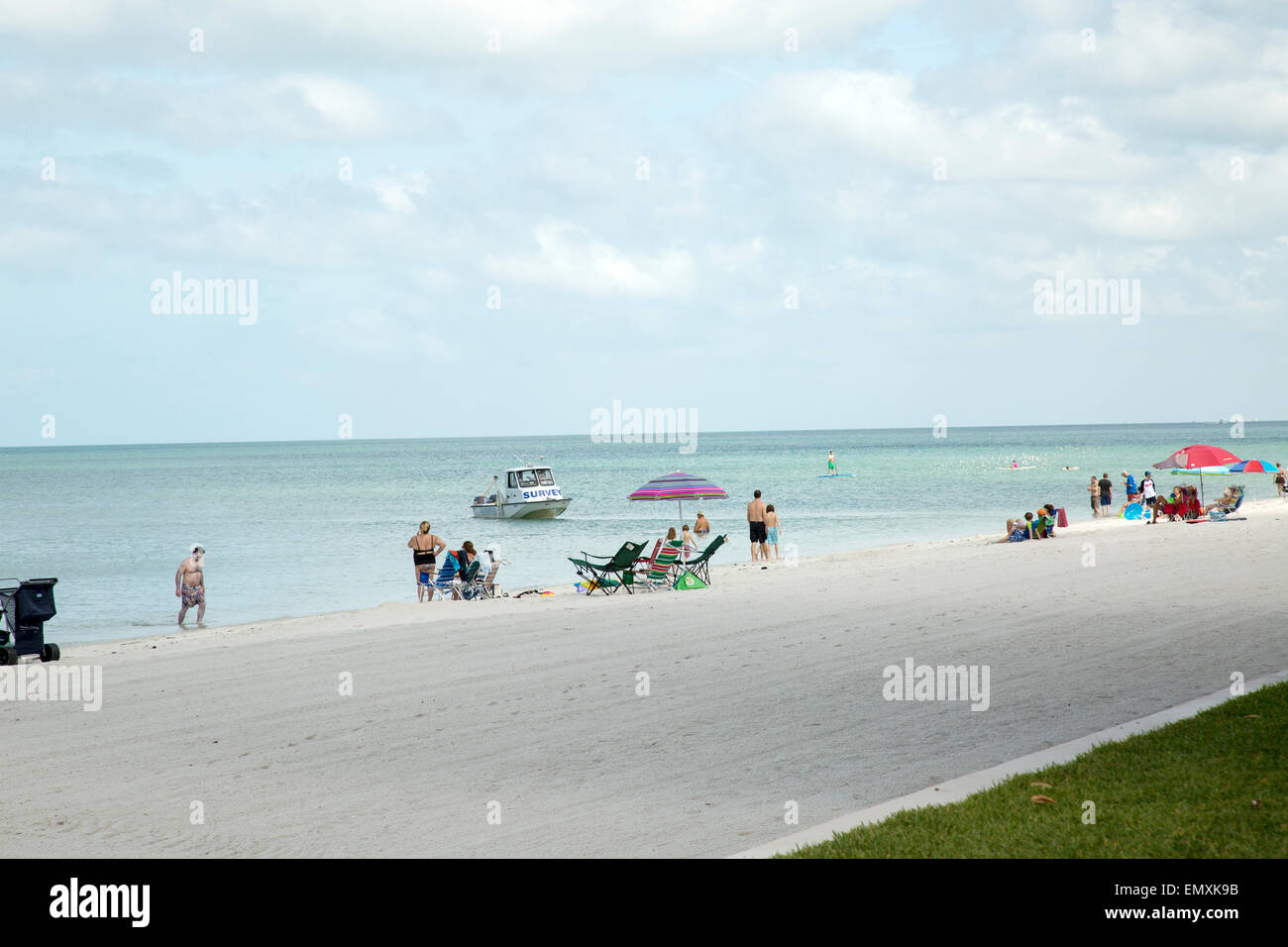 people enjoying a day on the beach in Naples, Florida Stock Photo - Alamy