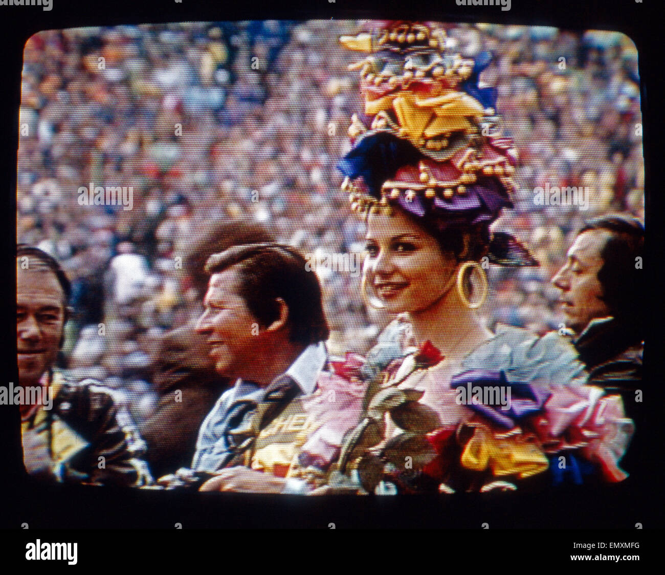 Football 1970s football fans hi-res stock photography and images - Alamy