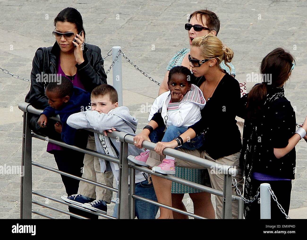 Madonnas Kids High Resolution Stock Photography and Images - Alamy