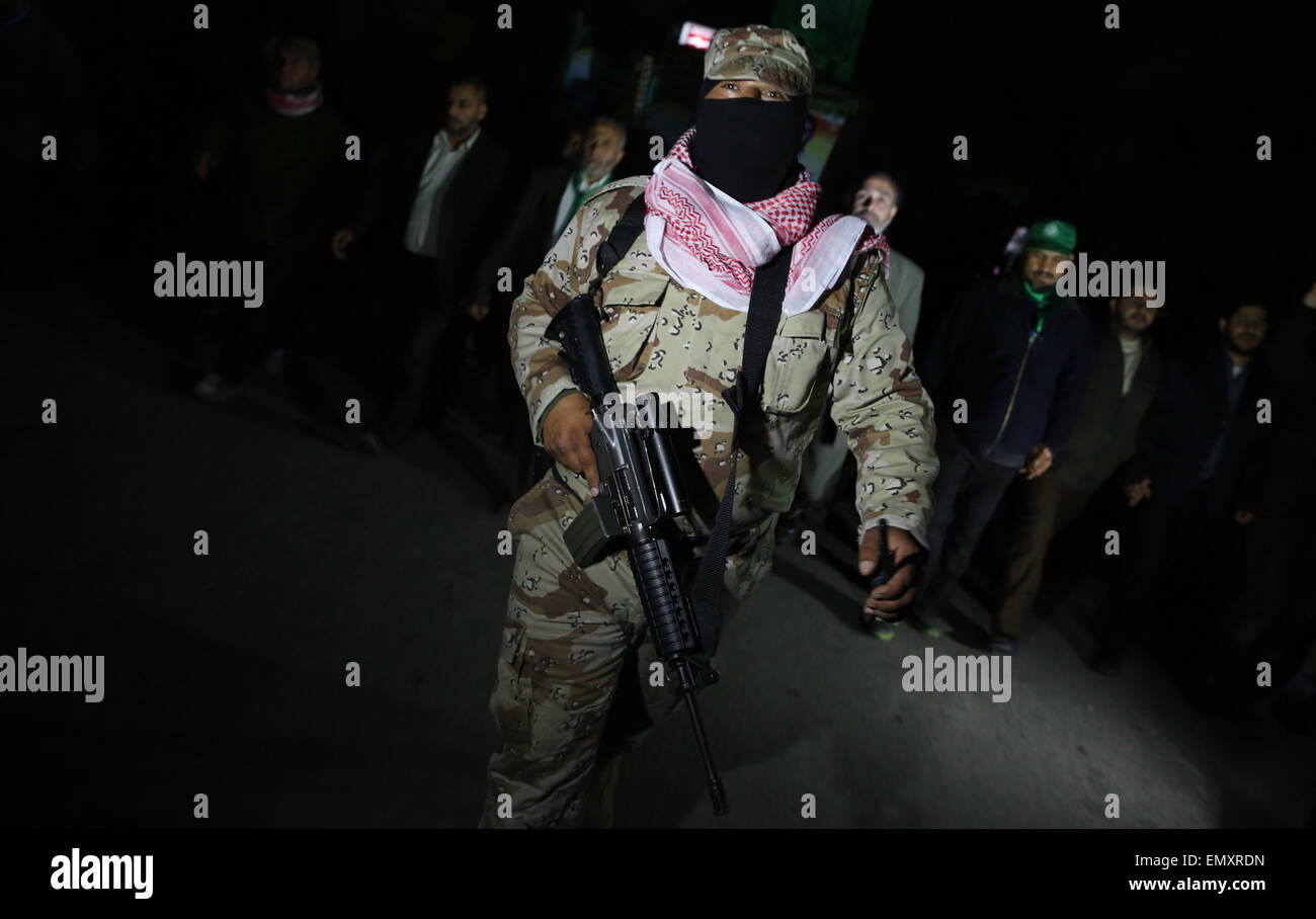 Beit Lahia, Gaza Strip, Palestinian Territory. 23rd Apr, 2015. Members ...
