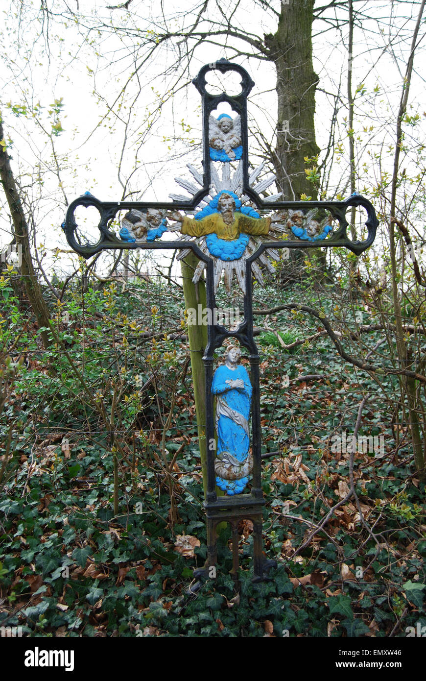 Wayside cross memorial stone hi-res stock photography and images - Alamy
