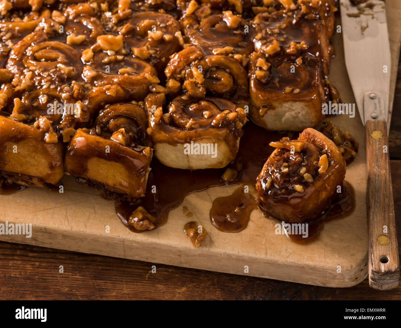 Cinnamon buns hi-res stock photography and images - Alamy