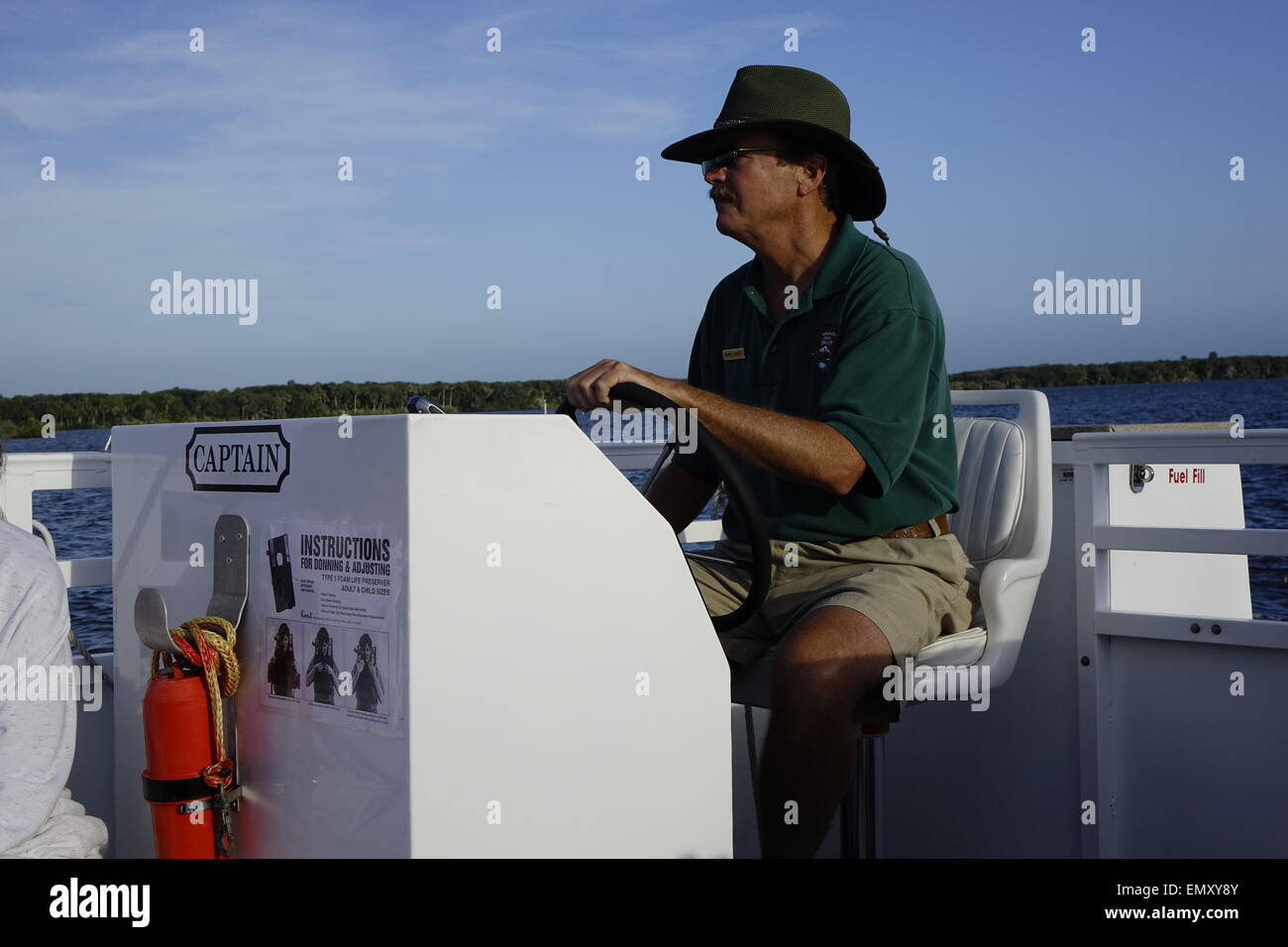 Exploring the seashore hi-res stock photography and images - Alamy