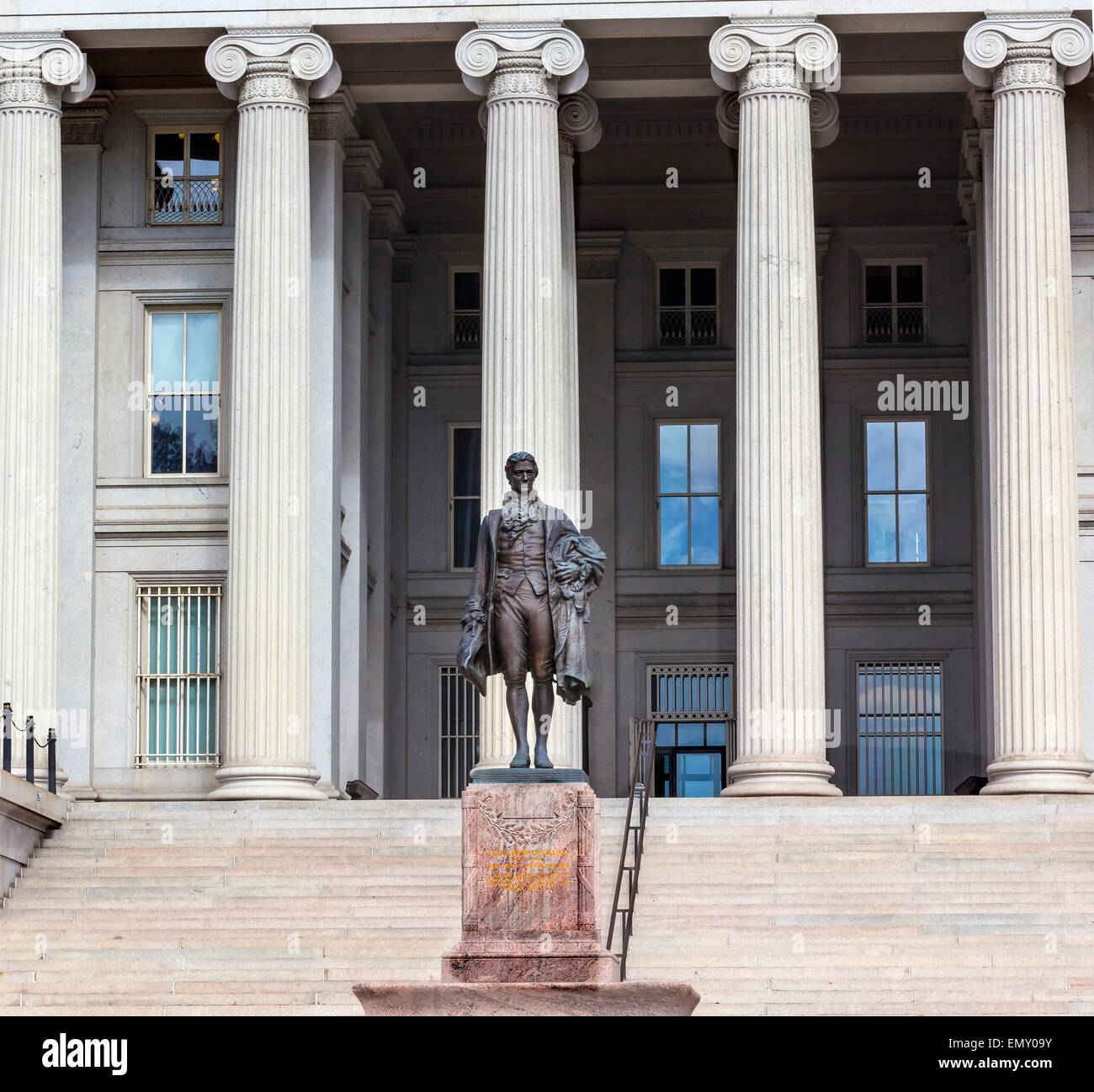 Federalist architecture hi-res stock photography and images - Alamy