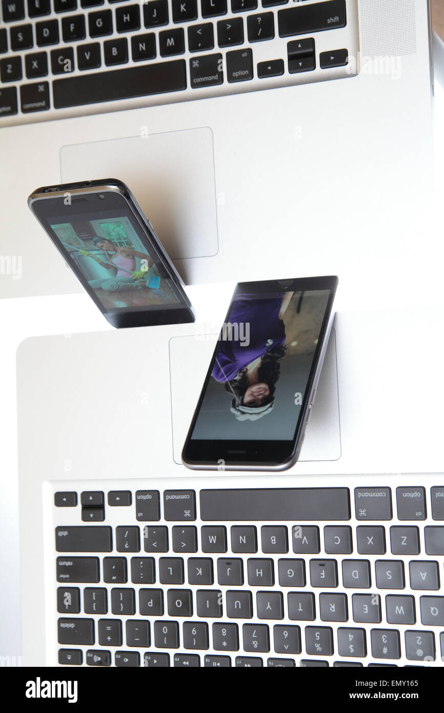 Mobile technology hi-res stock photography and images - Alamy