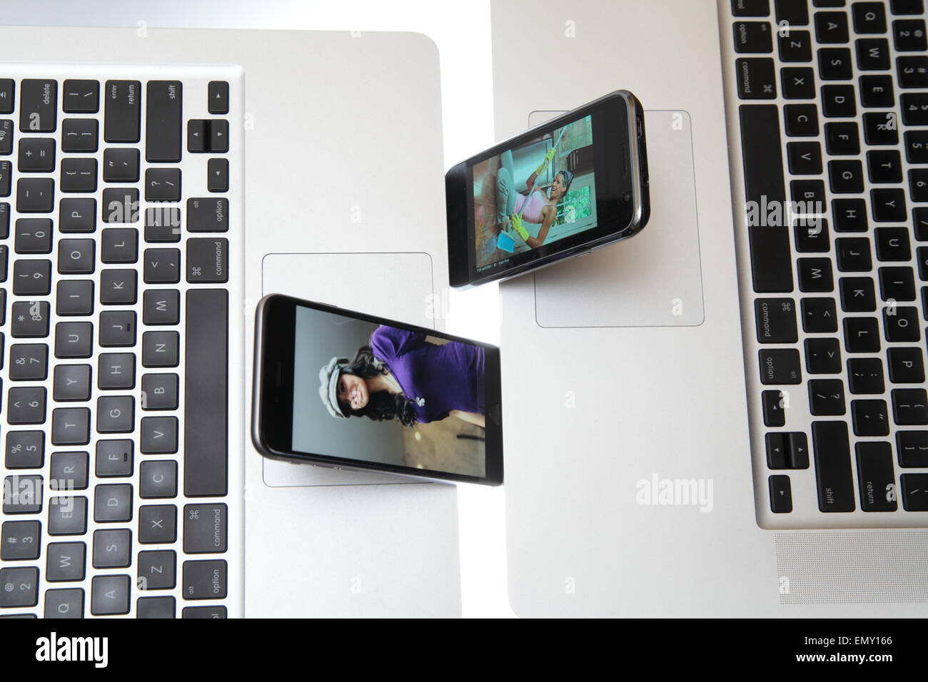 Mobile technology hi-res stock photography and images - Alamy