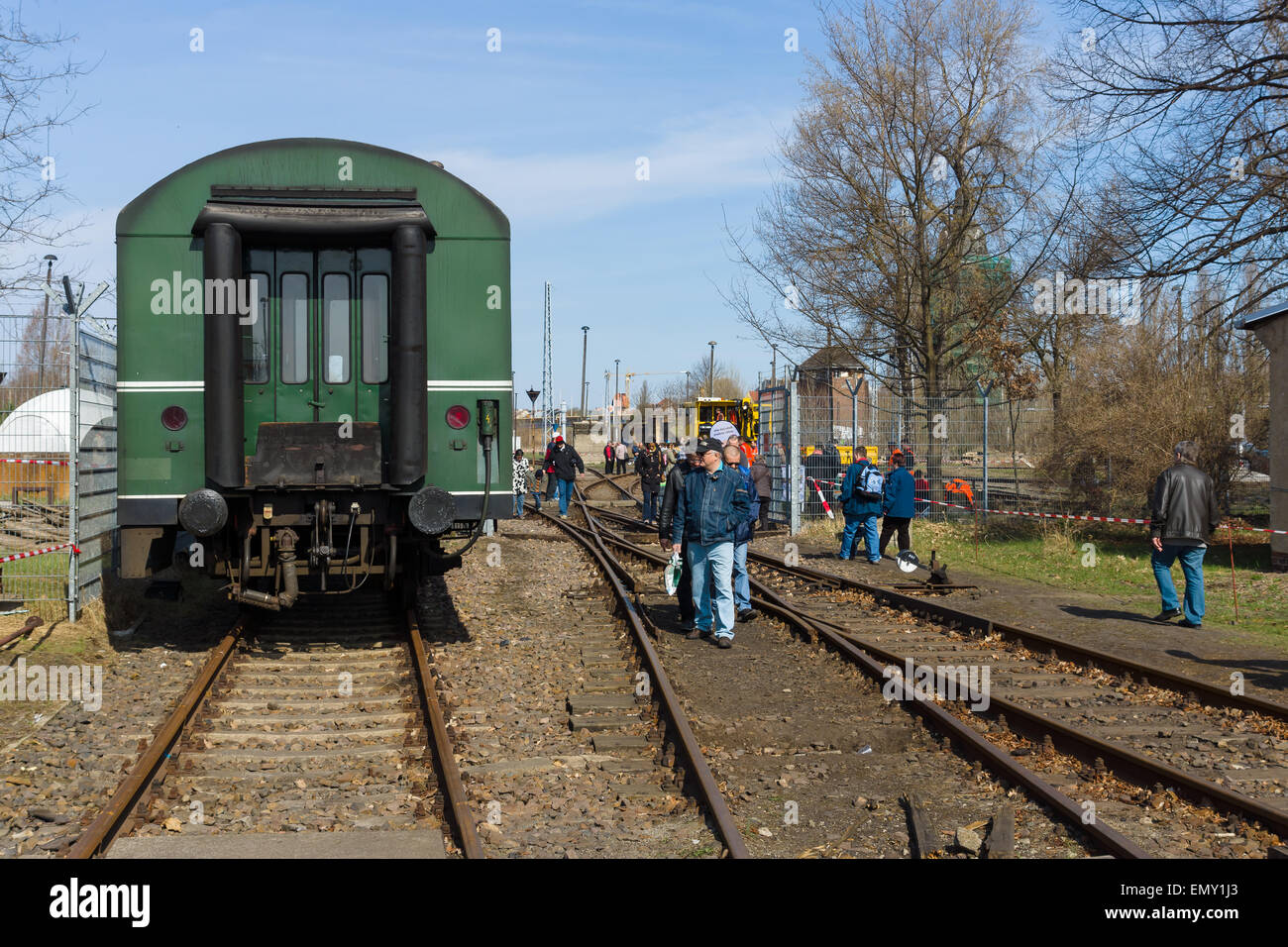 Steam locomotive passenger carriages hi-res stock photography and ...