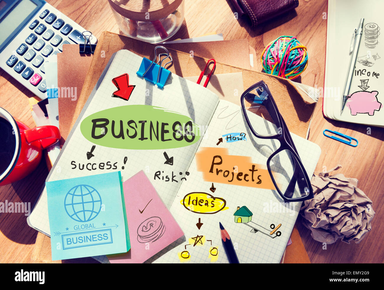 Messy office desk notes ideas hi-res stock photography and images - Alamy