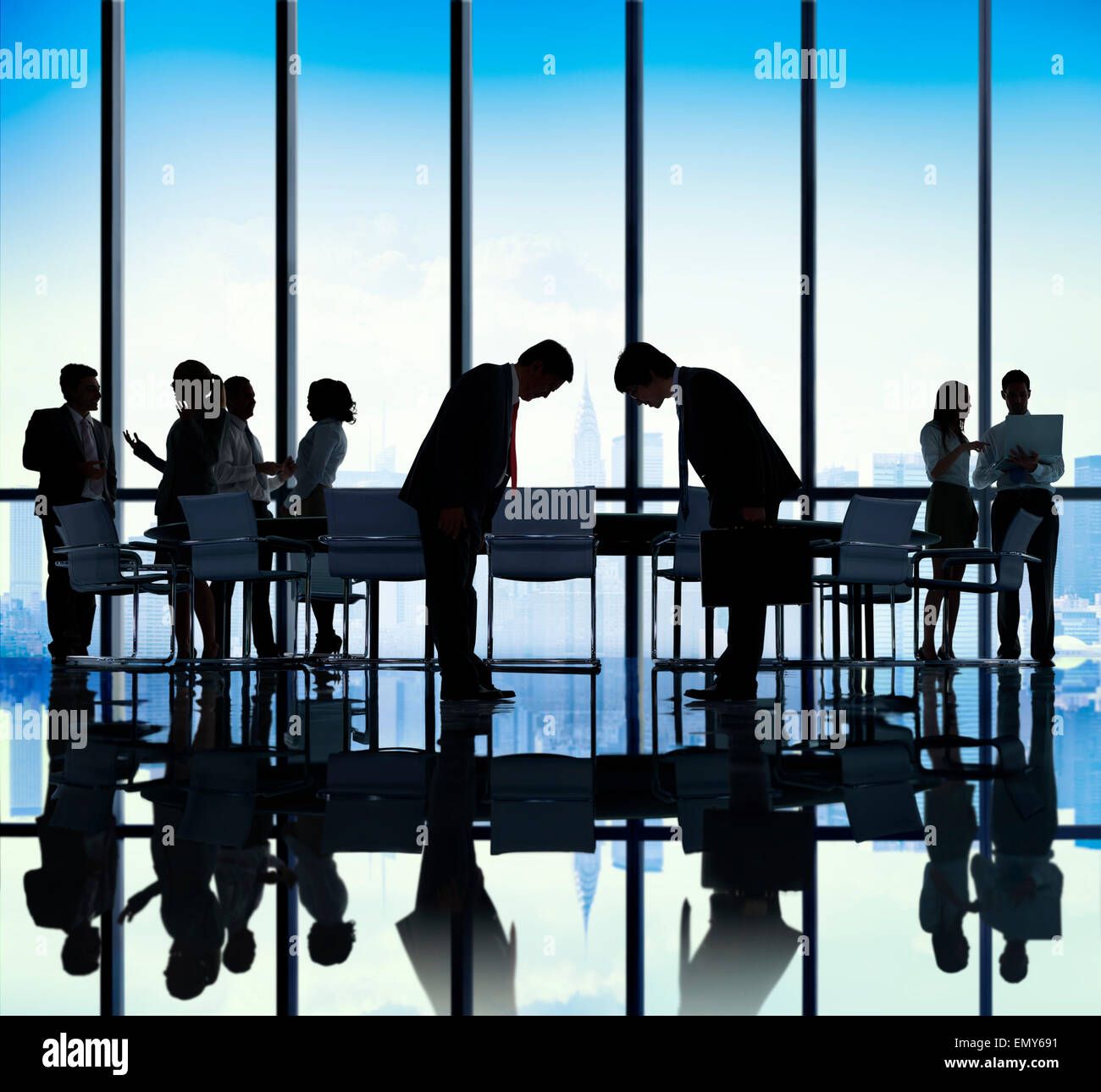 Japanese business meeting bow hi-res stock photography and images - Alamy