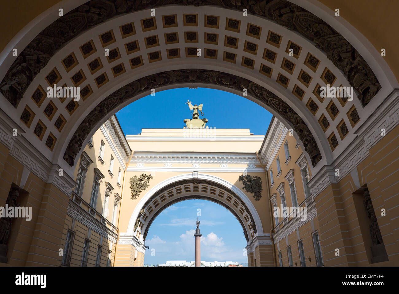 Russia, St.Petersburg, The Hermitage, the General Staff building arch ...