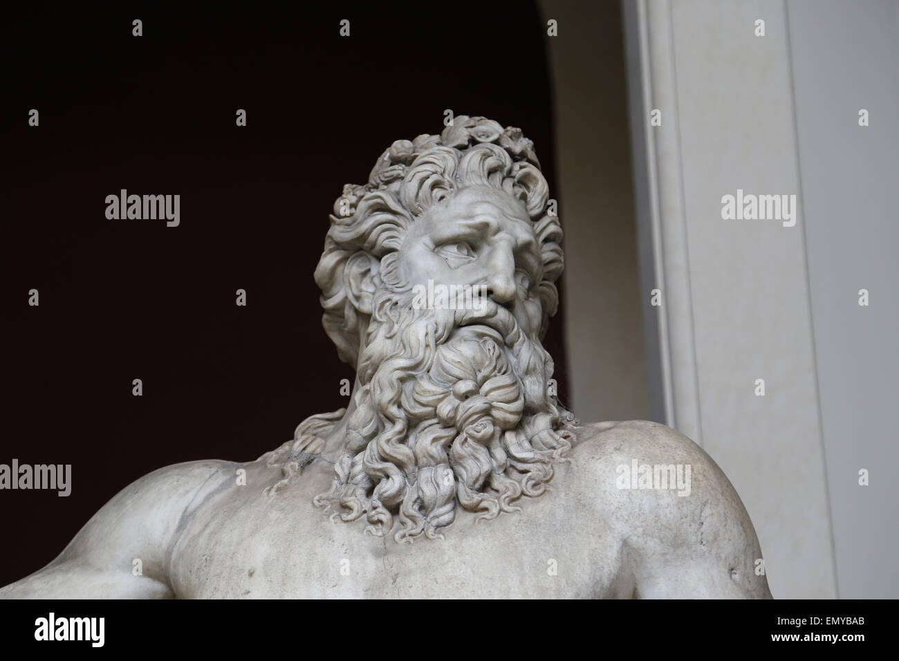 Roman god sculpture hi-res stock photography and images - Alamy
