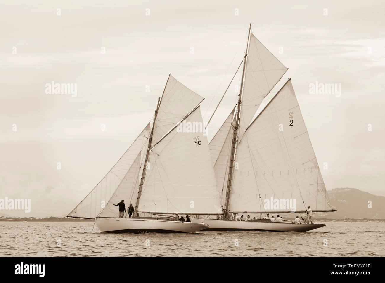 Vintage yacht racing hi-res stock photography and images - Alamy