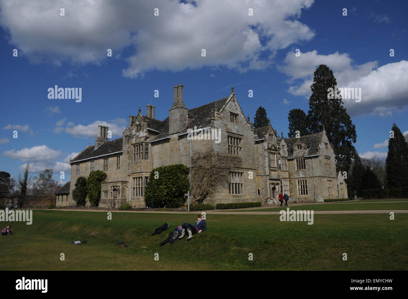 Wakehurst place hi-res stock photography and images - Alamy