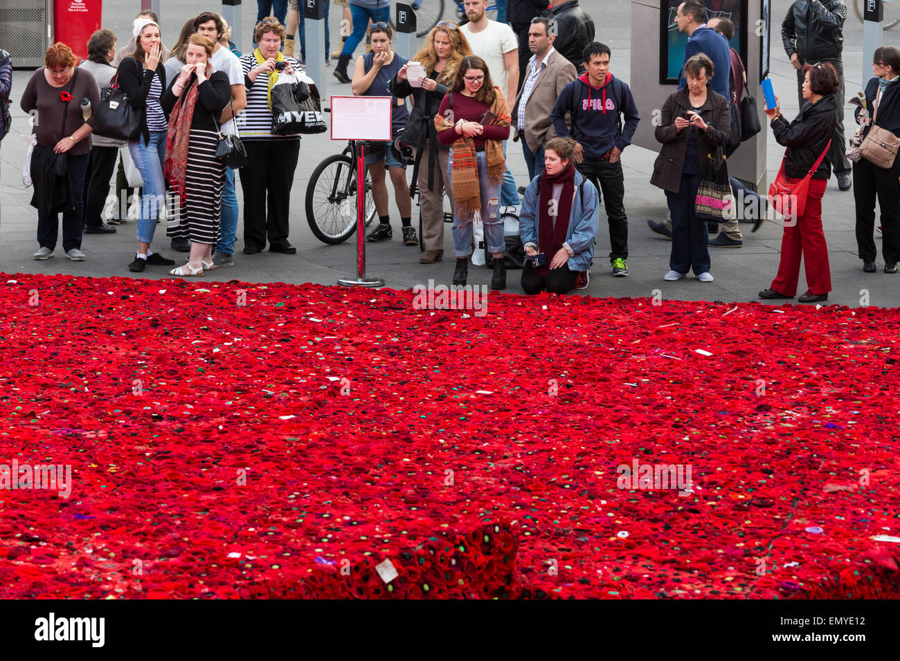 Melbourne, Australia. 24 April 2015. A sea of handmade red poppies in ...