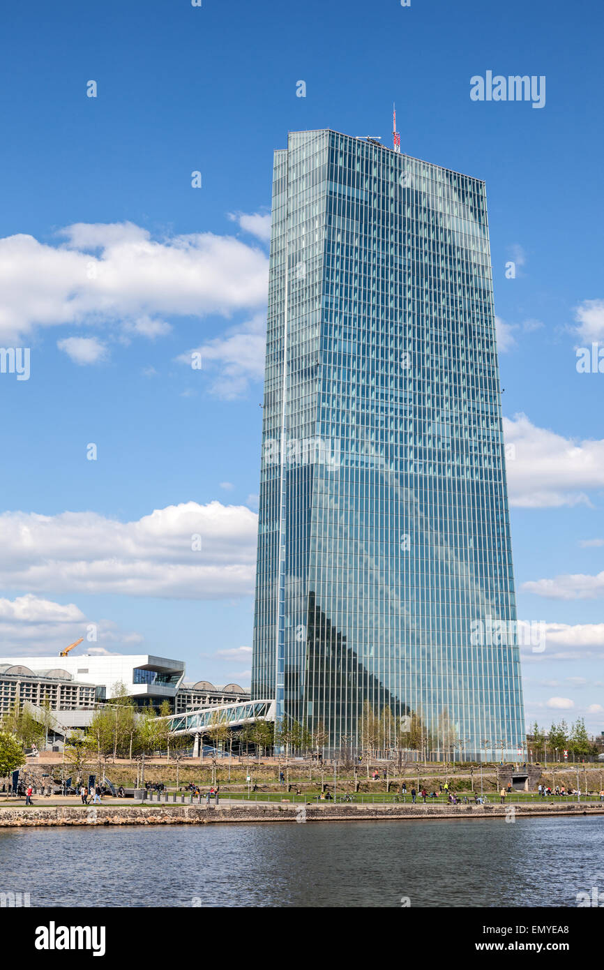 Ecb european central bank building hi-res stock photography and images ...