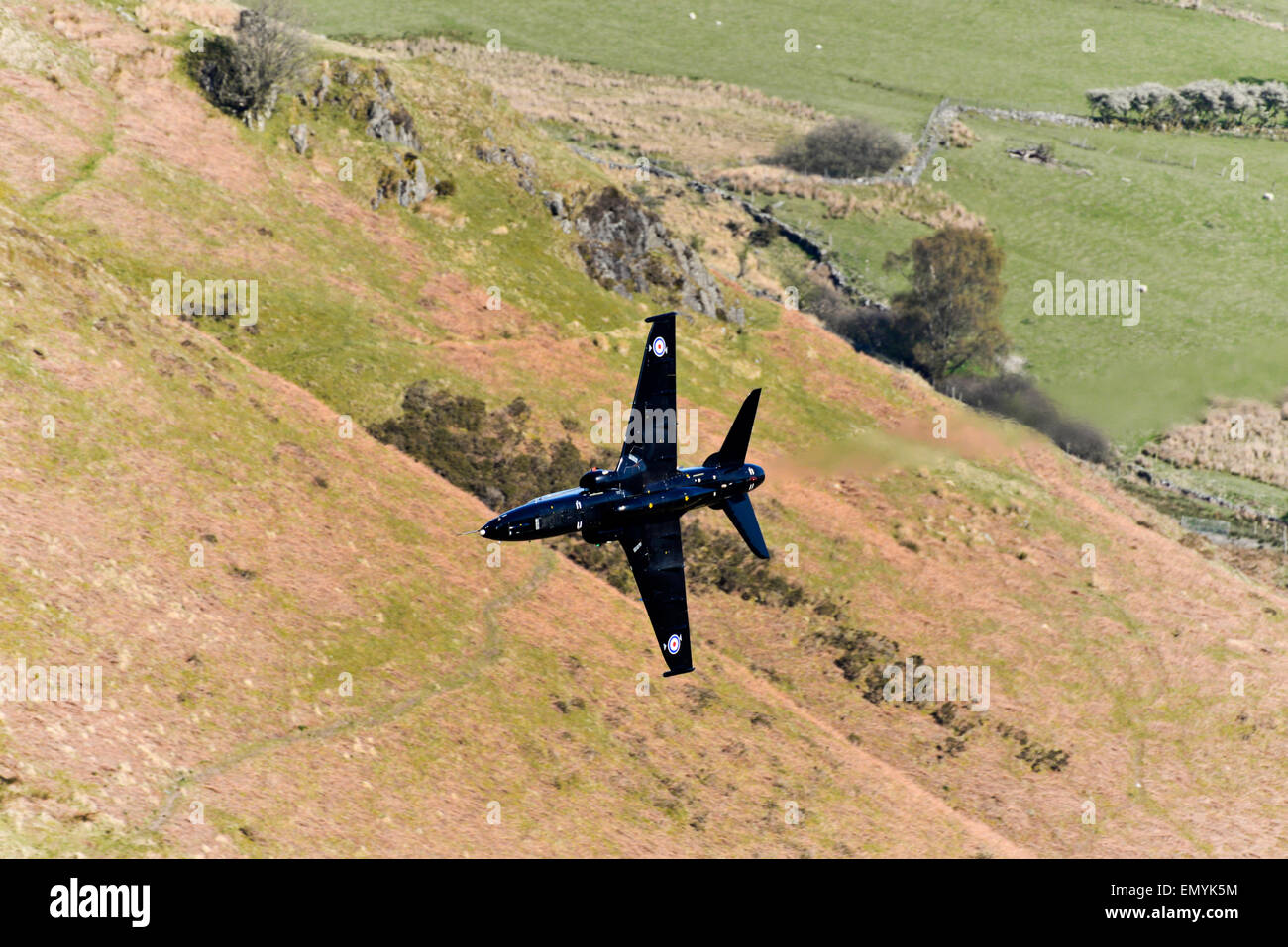 Mach Loop cad mid wales Machynlleth UK Hawk T2 Fast jet trainer low ...