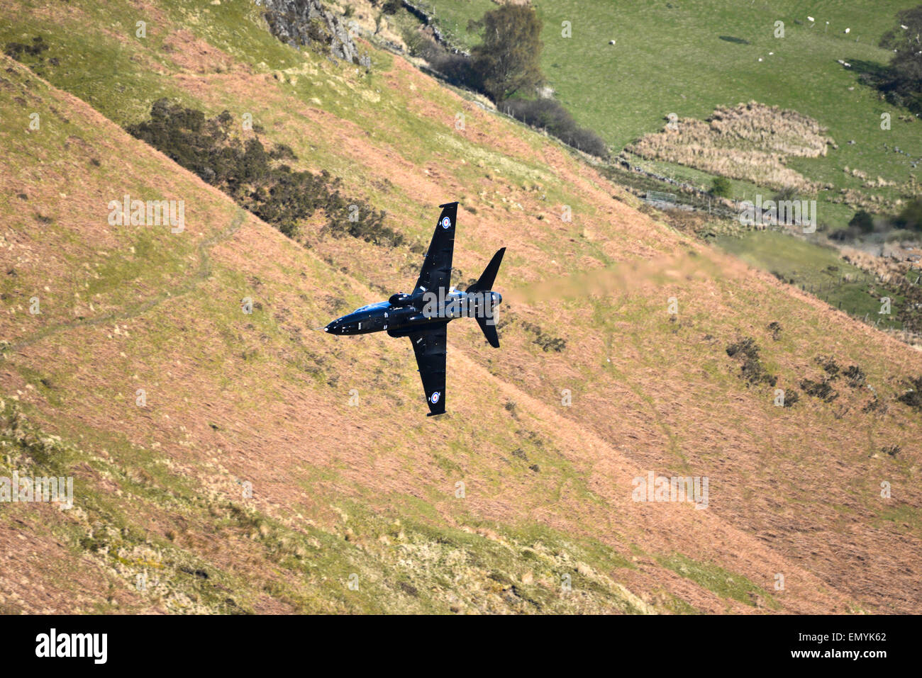 Mach Loop cad mid wales Machynlleth UK Hawk T2 Fast jet trainer low ...