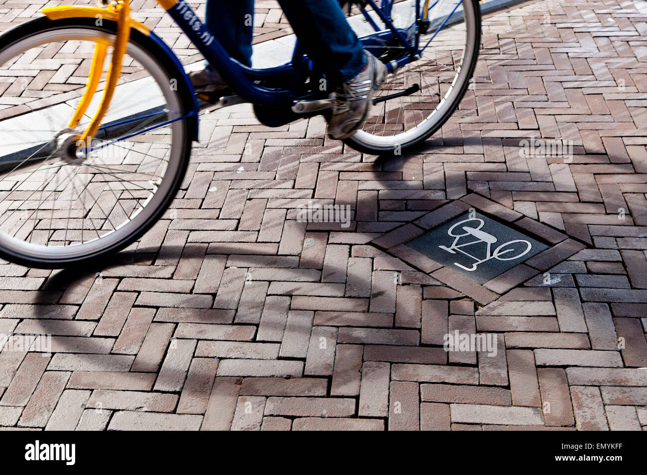 Amsterdam cycle signs hi-res stock photography and images - Alamy