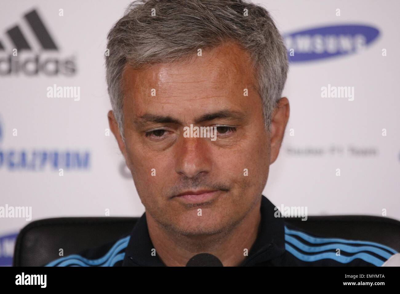 Jose Mourinho Chelsea Football Club Manager talks to media Stock Photo ...