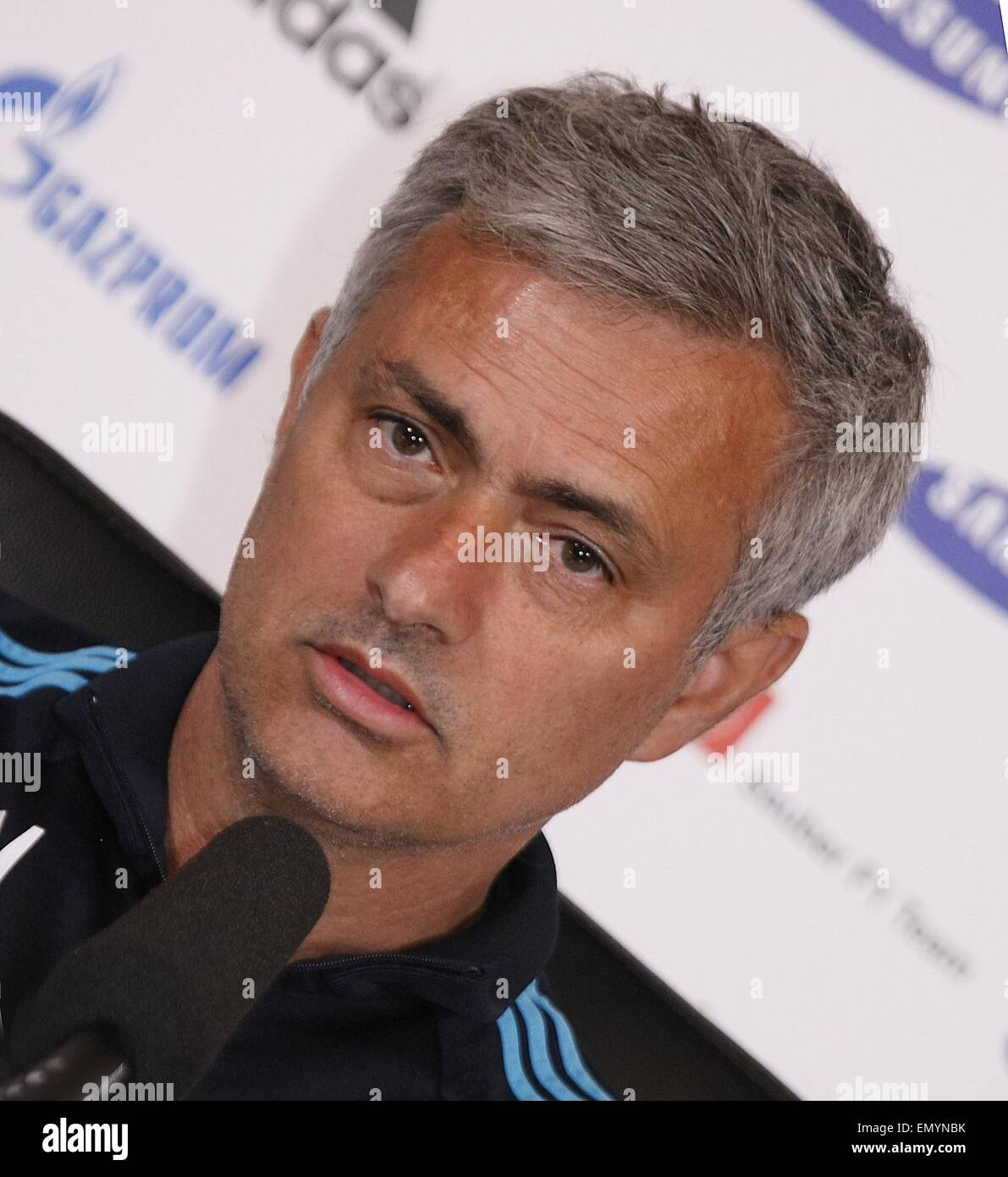 Jose Mourinho Chelsea Football Club Manager talks to media Stock Photo ...